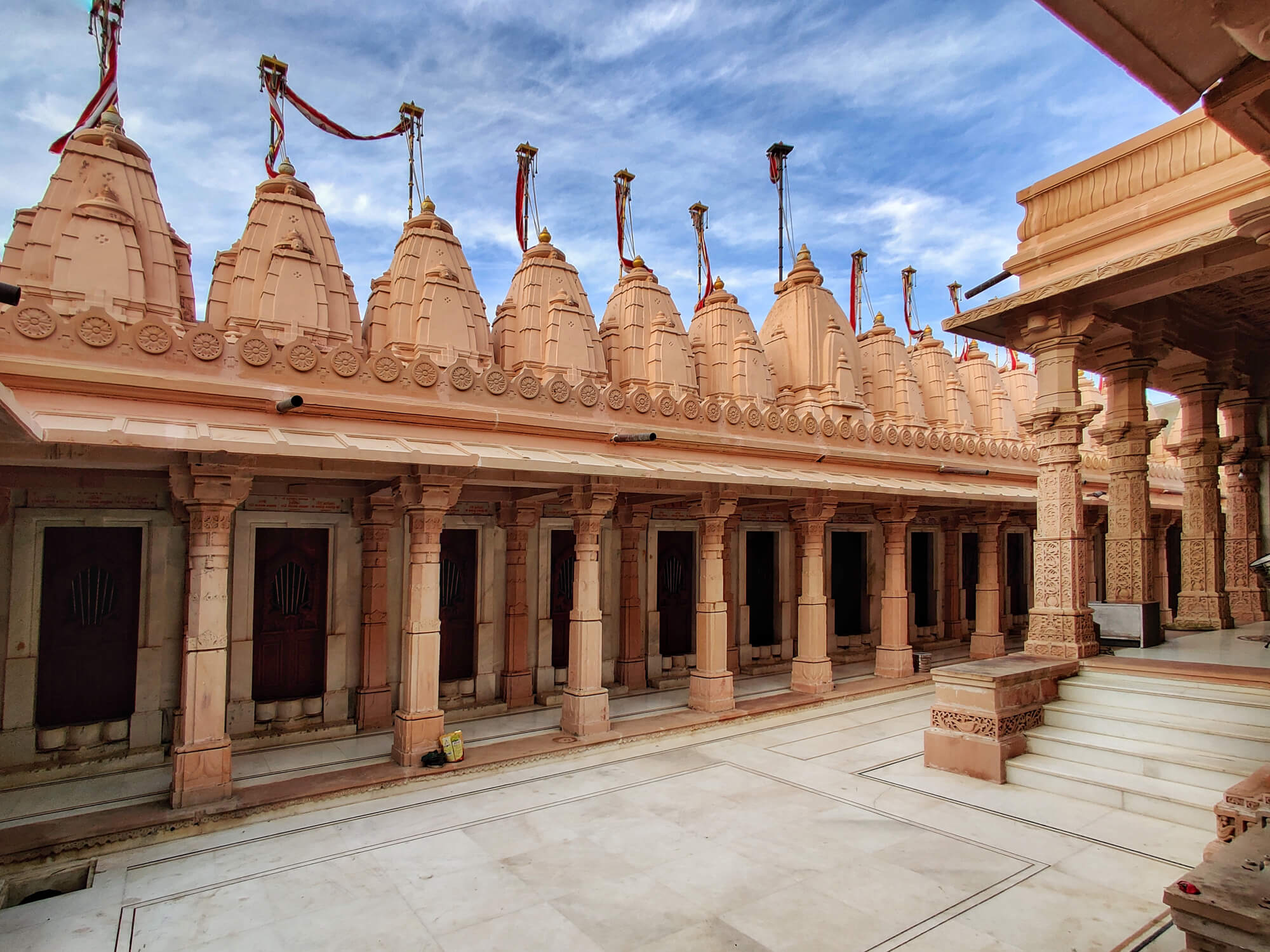 Shri Rantej Tirth - Jain Universe