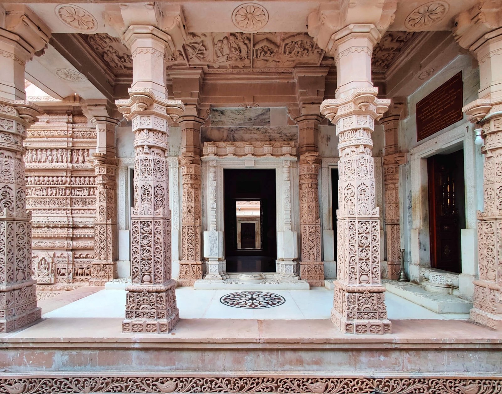 Shri Rantej Tirth - Jain Universe