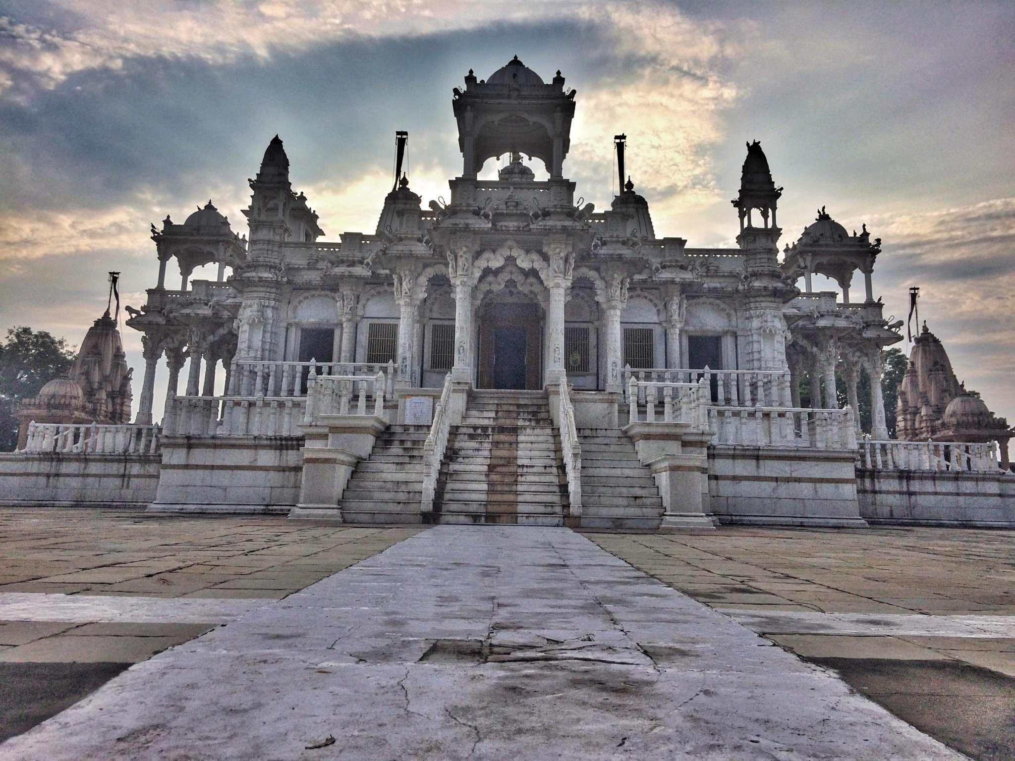 Shri Pansar Tirth - Jain Universe